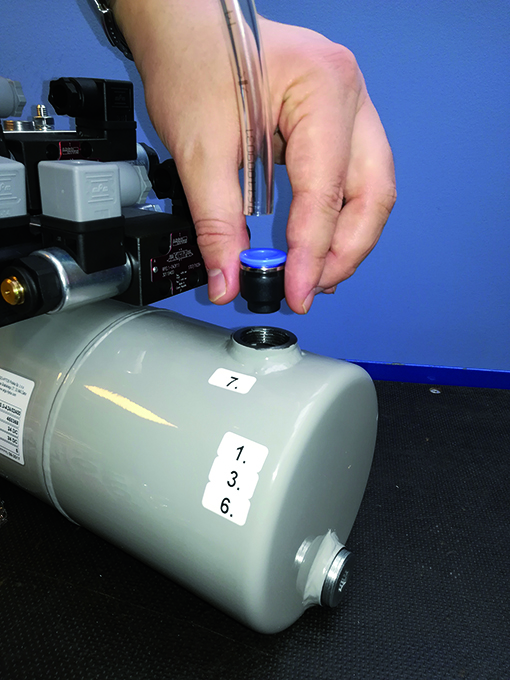 Portable filter device for off-line filtration | Sealing ...